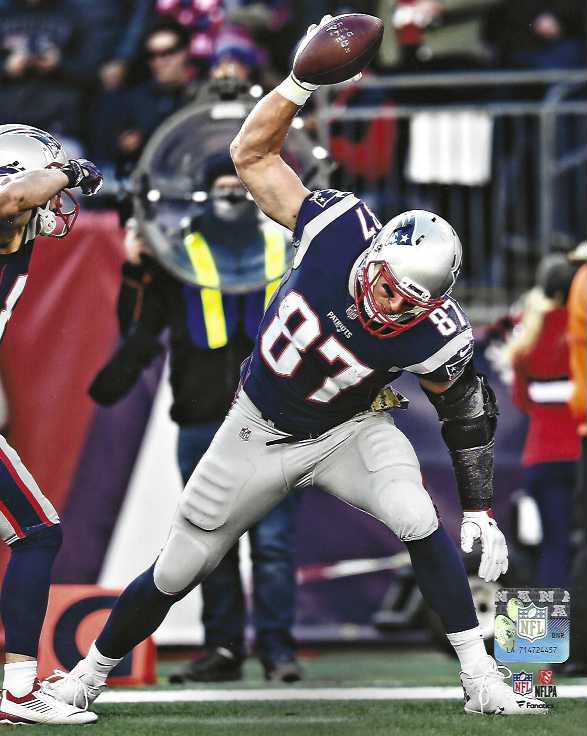 New England Patriots Rob Gronkowski Famous Touch Down Spike 8x10 Photo ...